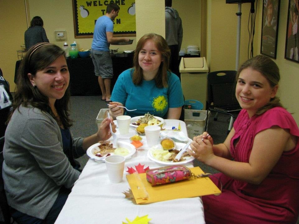 Rosen Residents Feed Hungry Knights | University of Central Florida News