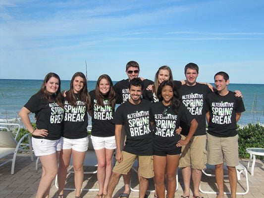 Students Swap Swimsuits for Shovels This Spring Break | University of ...