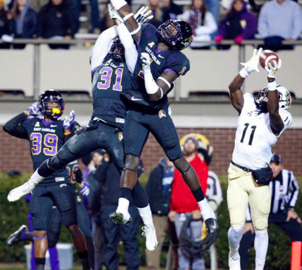 Hail Mary Touchdown Lifts Knights to American Conference Championship ...